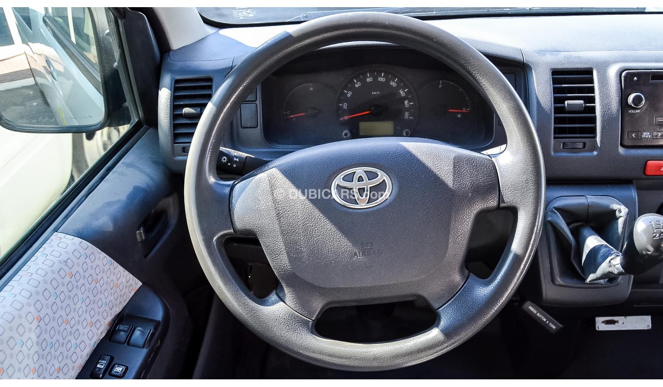 Used Toyota Hiace GLX 2015 for sale in Sharjah - 287476