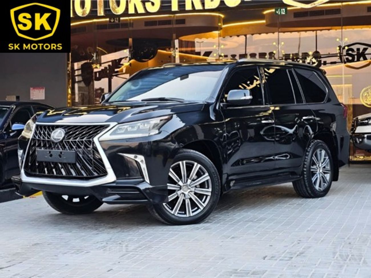 مستعملة لكزس LX 570 GCC/ FULL OPTION / RADAR / ZAFRAN INTERIOR/LOW ...
