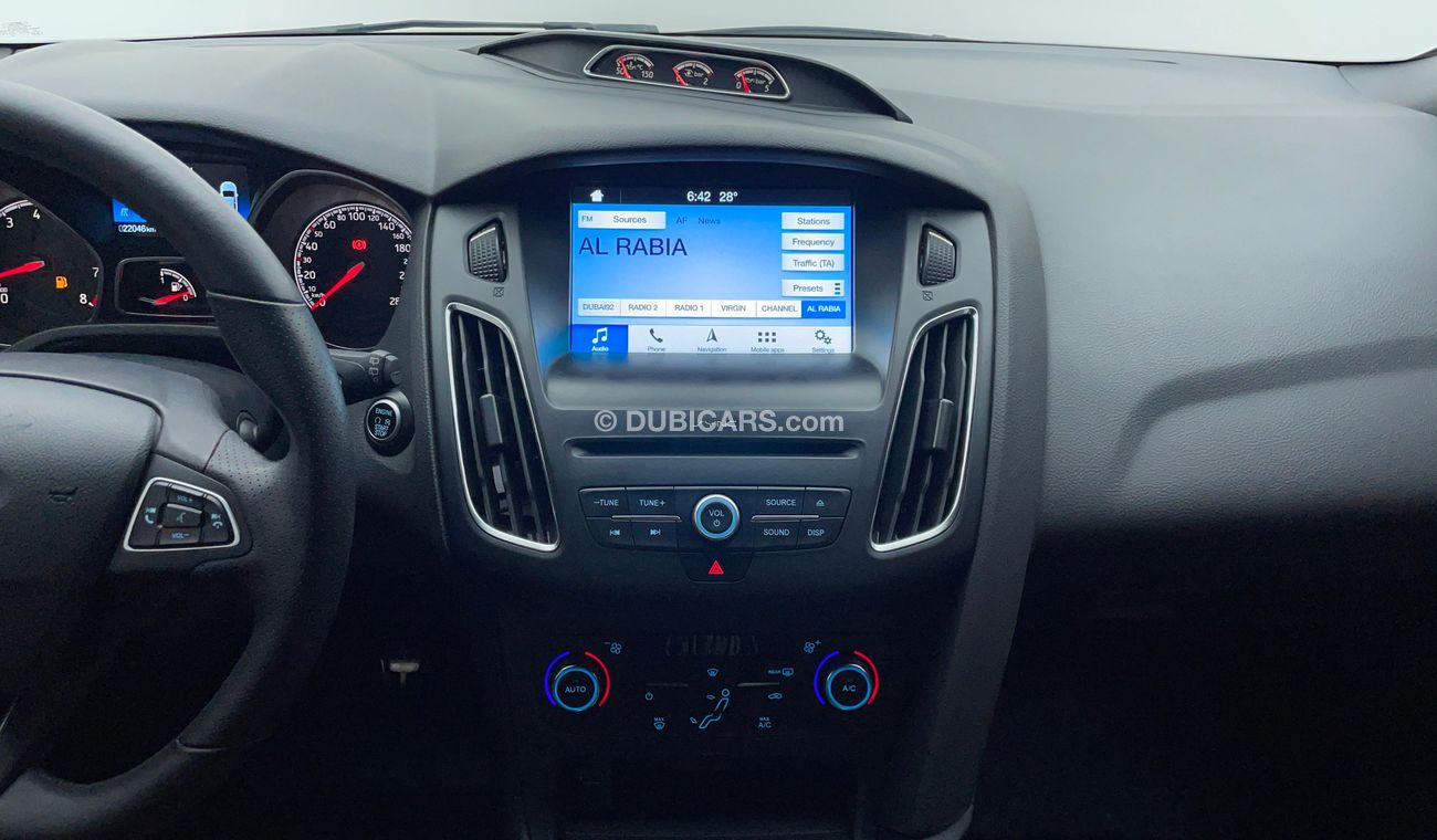 Used Ford Focus ST 2000 2018 for sale in Dubai - 472717