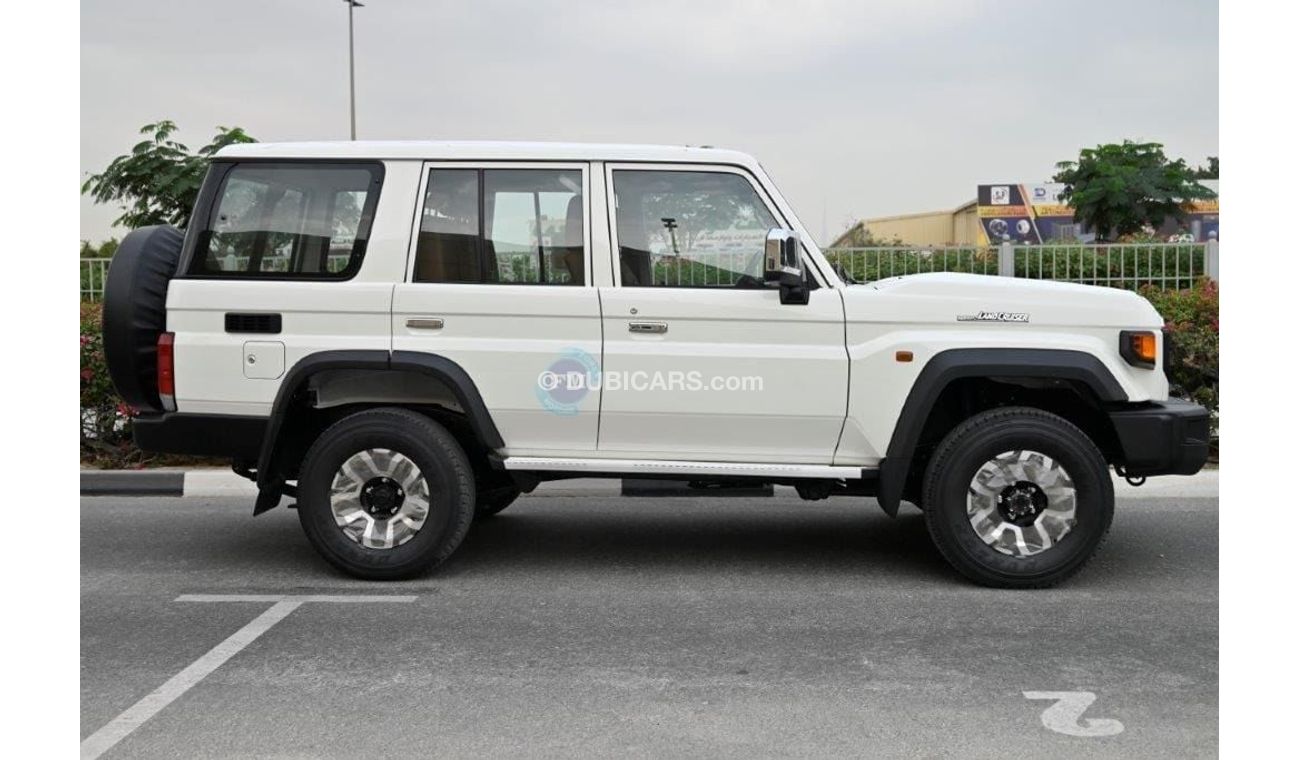 جديدة تويوتا لاند كروزر هارد توب 76 SDLX 4.0L Petrol 4WD Automatic 2025 ...