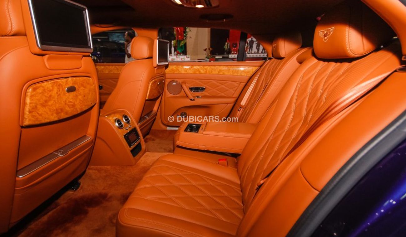 Used Bentley Flying Spur Mulliner Two Tone with 13000KM 2014 for sale ...