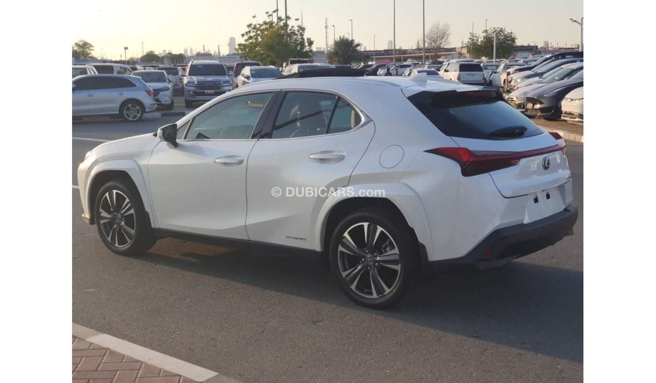 Used LEXUS UX200 HYBRID 2022 MODEL 2022 for sale in Dubai - 572668