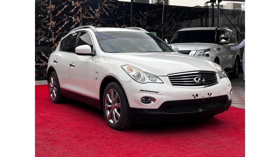 Used Infiniti QX50 Luxury 2015 for sale in Dubai - 733336