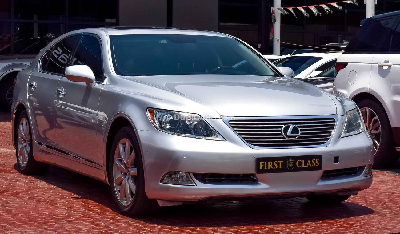 Used Lexus LS460 2009 for sale in Dubai - 242239