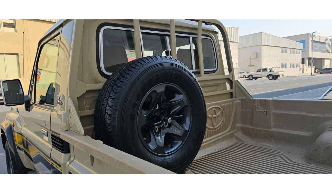Used Toyota Land Cruiser Pick Up 4.5 V8 TURBO DIESEL 2022 for sale in ...