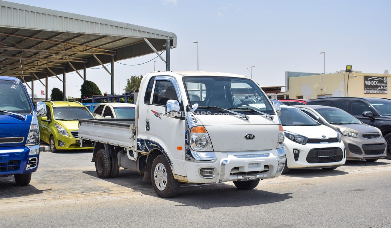 Used Kia Bongo lll 2010 for sale in Dubai - 620670