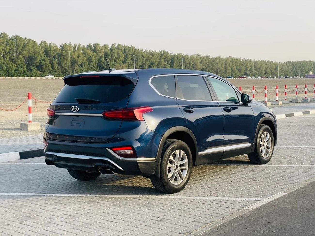 Used Hyundai Santa Fe GL 2020 for sale in Sharjah - 734436
