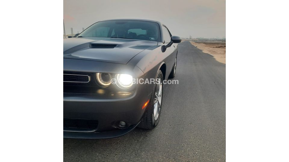 Used SXT Plus 2020 DODGE CHALLENGER SXT 2020 for sale in Dubai - 675443