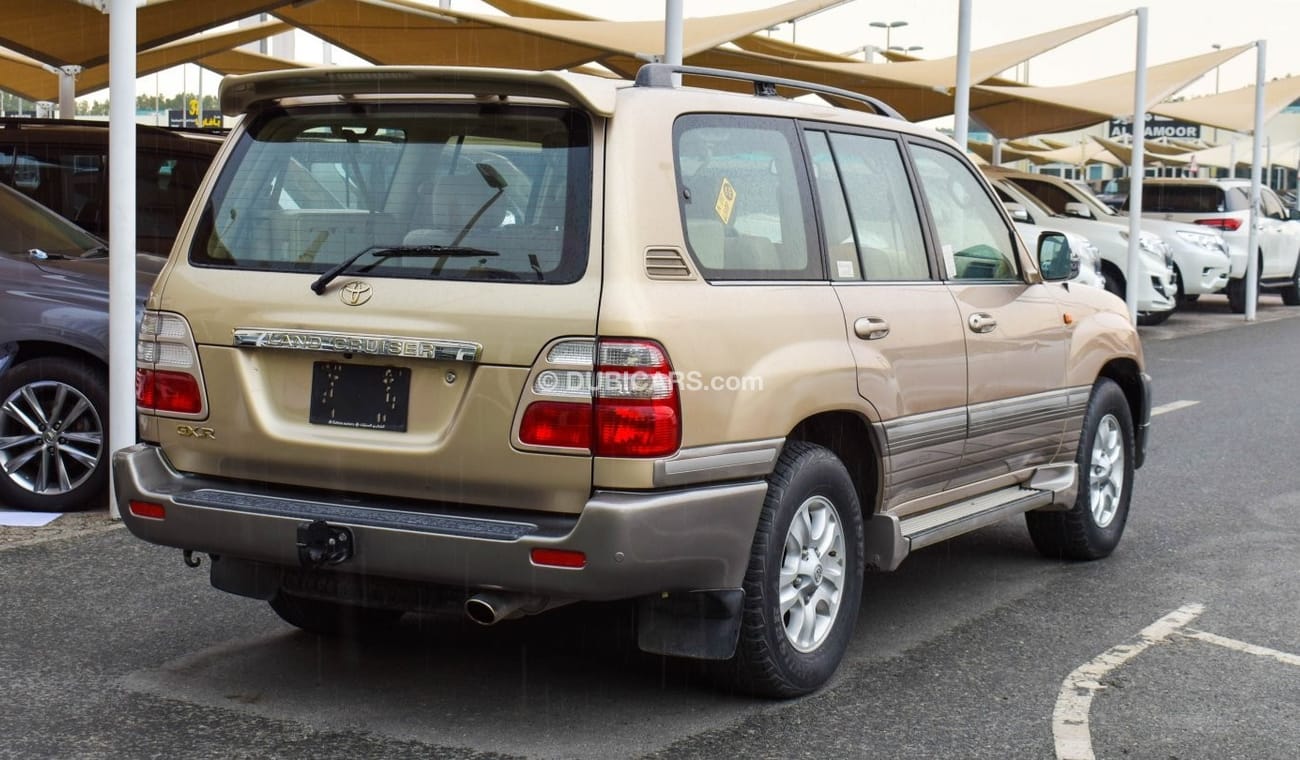 Used Toyota Land Cruiser GXR. V6 2005 for sale in Dubai - 599485