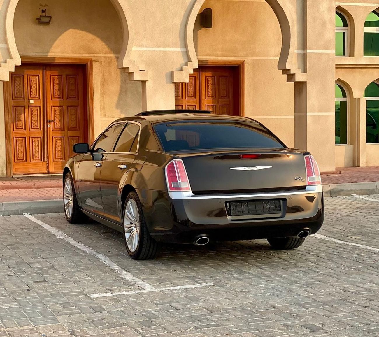Used Chrysler 300C SRT8 Good condition car GCC 2013 for sale in Dubai ...