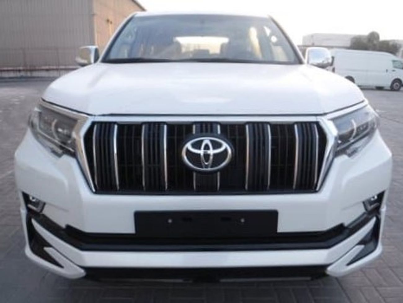 New Toyota Prado 2.7L Pet TX-L - SDM- 23YM-02AB - BASIC - MODELISTA KIT - WHT_BEIG (EXPORT OFFER ...