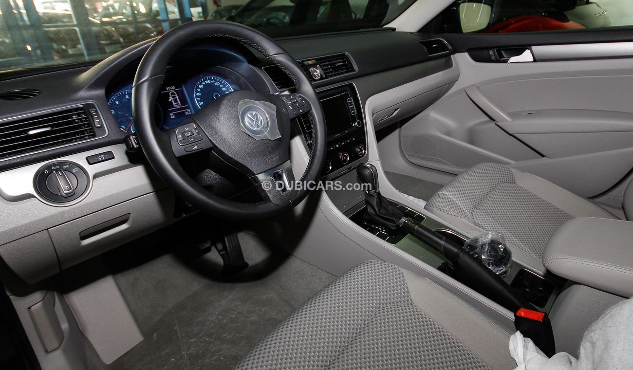 New Volkswagen Passat 2014 for sale in Dubai - 99793