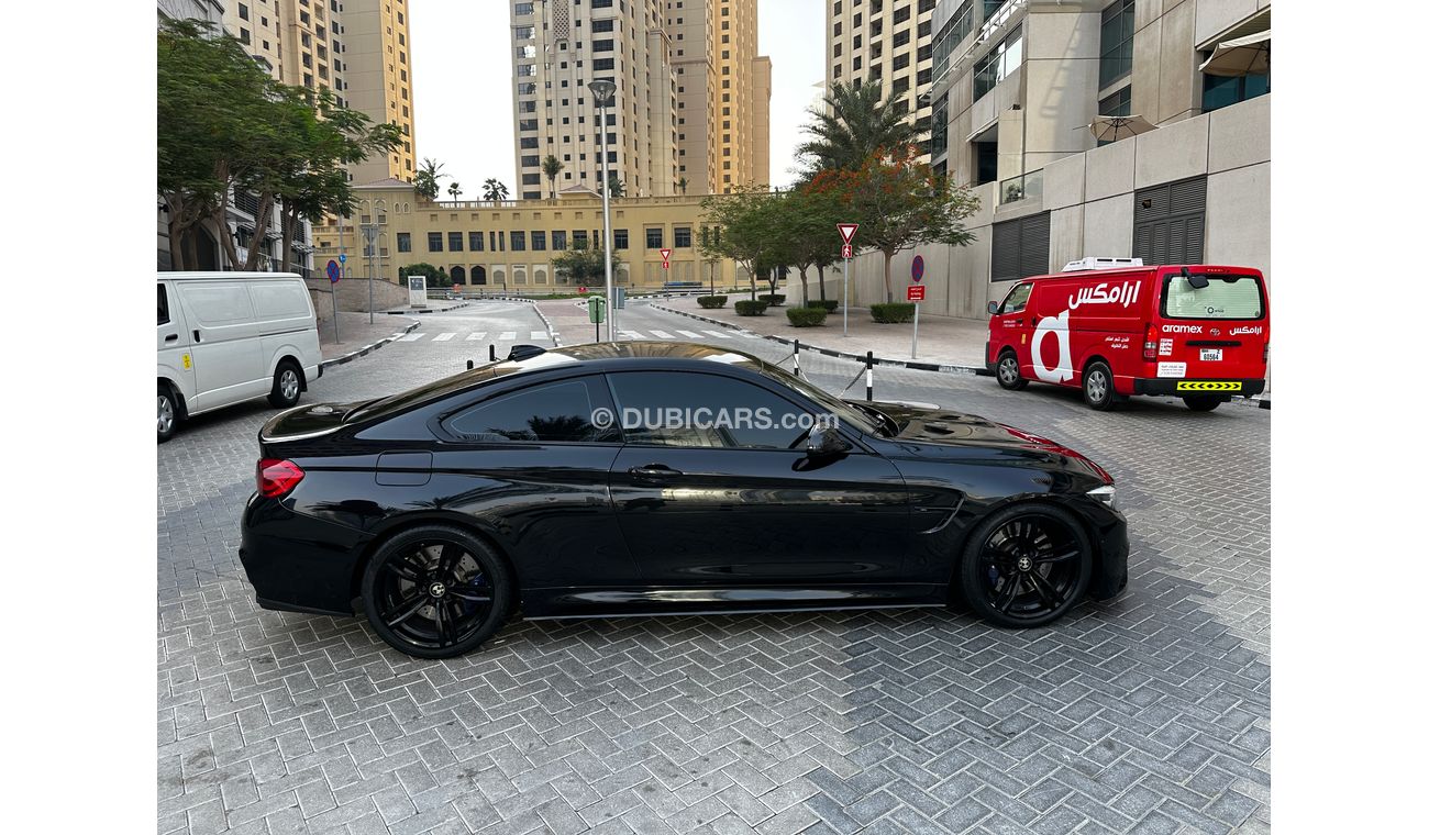 Used BMW M4 2015 for sale in Dubai - 638294