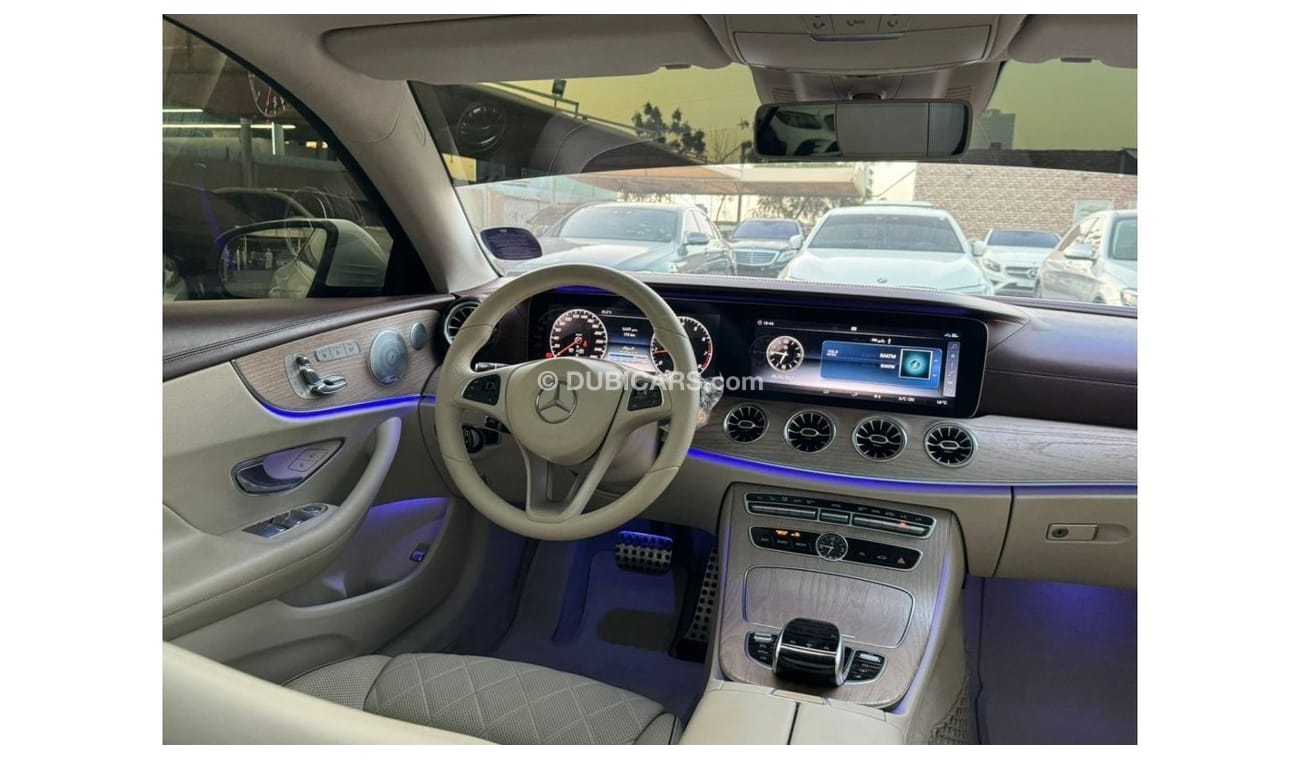 Used Mercedes-Benz E200 Std 2018 for sale in Dubai - 744918