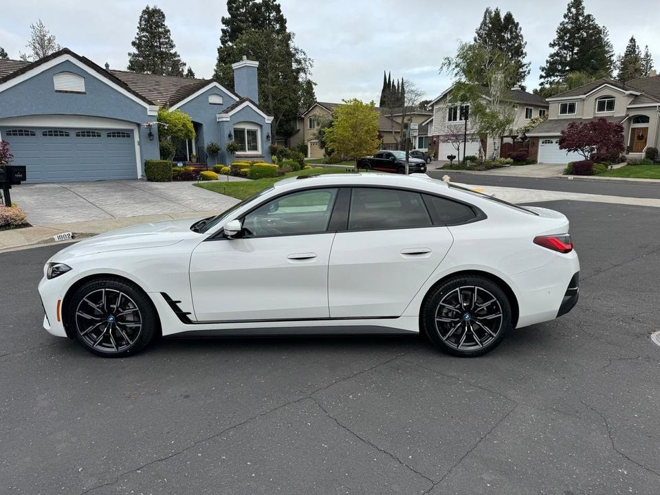 Used BMW i4 BMW A4 2022 electric car with 10,000 miles the car is in ...