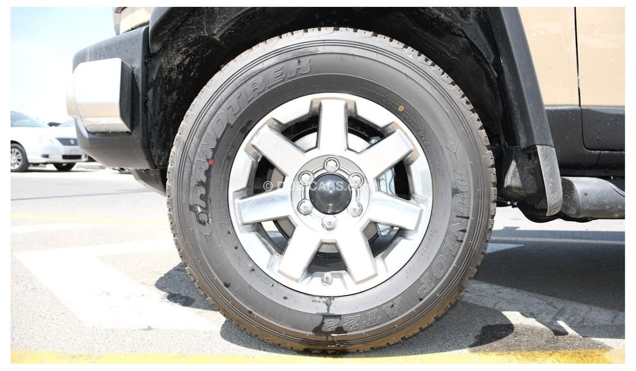 New 2023 Toyota FJ Cruiser Mid option 4.0L 2023 for sale in Dubai - 644143