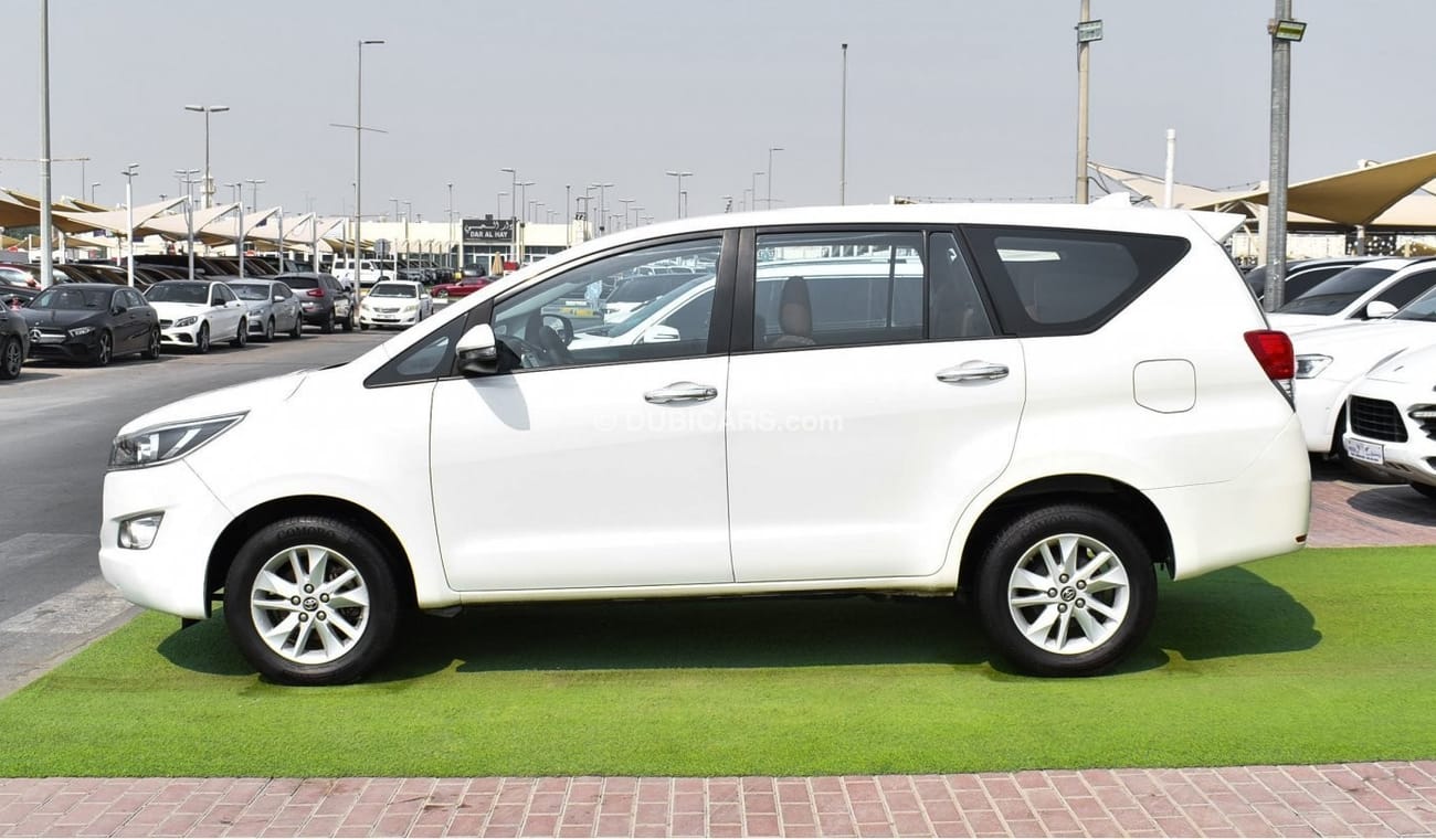 Used Toyota Innova 2.7 2018 for sale in Dubai - 669798