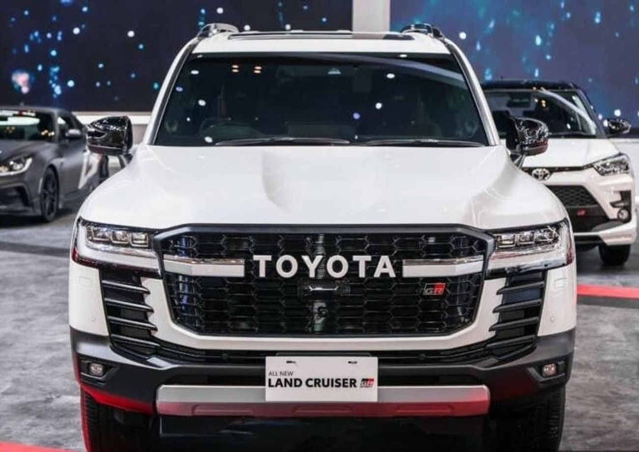 New Toyota Land Cruiser GR-S 3.3L 2024 for sale in Dubai - 792681