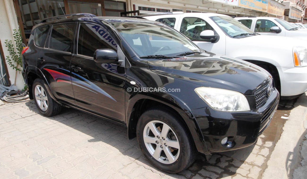 Used Toyota RAV4 4WD 2007 for sale in Sharjah - 29864