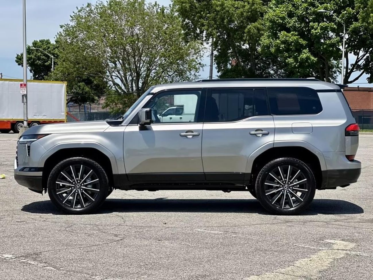 New Lexus GX550 Luxury+ V6 3.4L Turbo 4WD 7-Seater Automatic 2024 for sale in Dubai - 765558