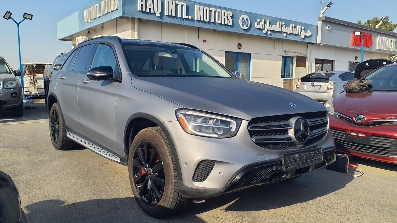 Used Mercedes Benz GLC 300 4MATIC 2020 for sale in Dubai - 763558