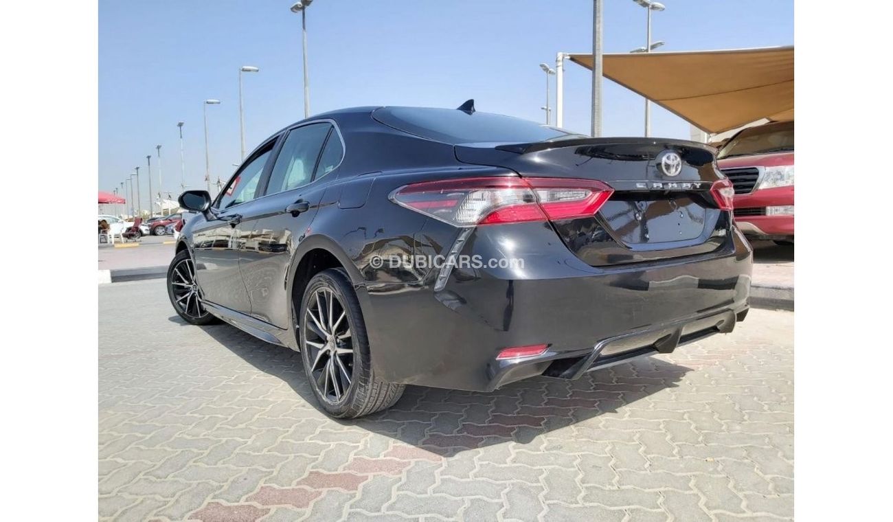 Used Toyota Camry SE SE Very Clean Car 2021 for sale in Dubai - 501970