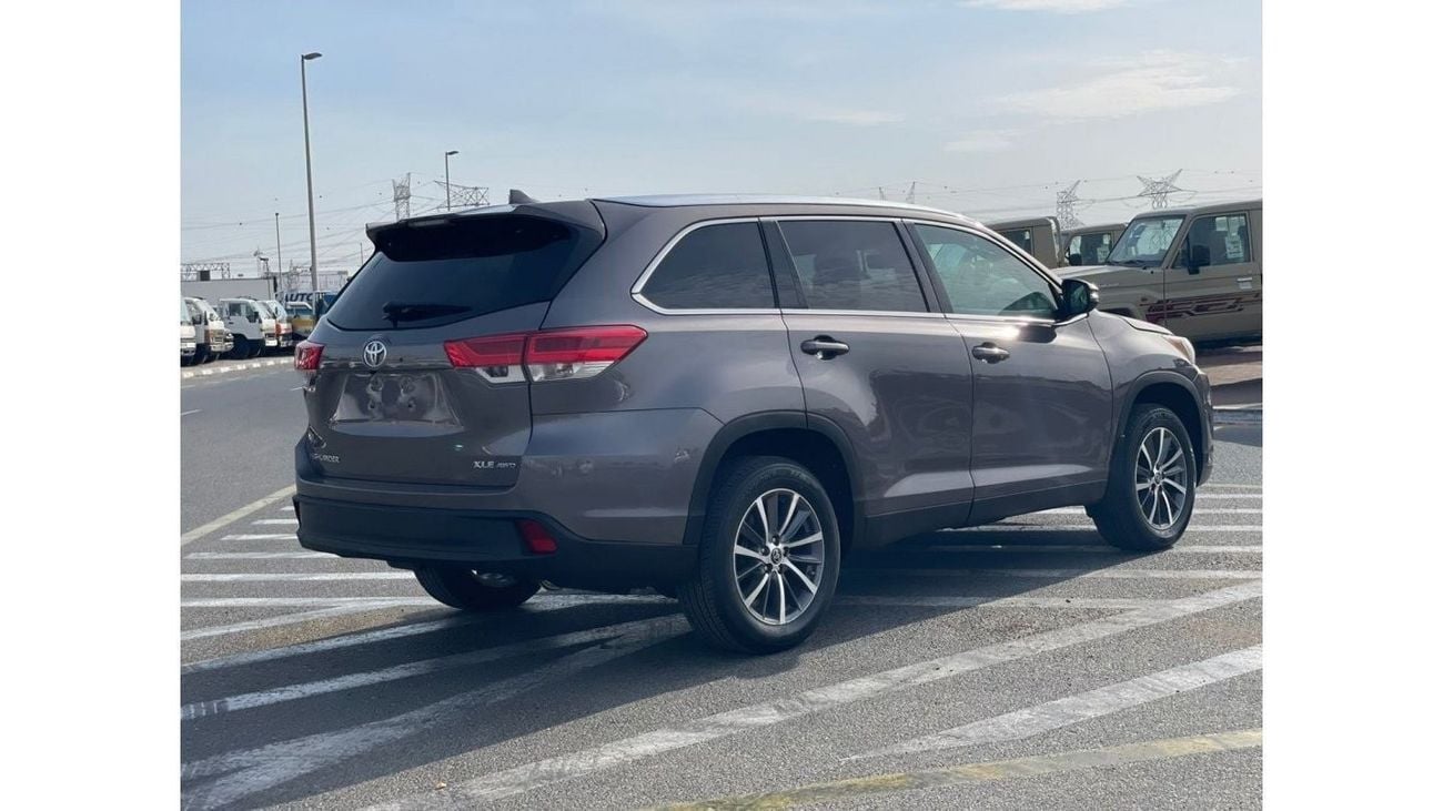 Used 2019 Toyota Highlander XLE 4x4 - 3.5L V6 - Full Option Fully ...