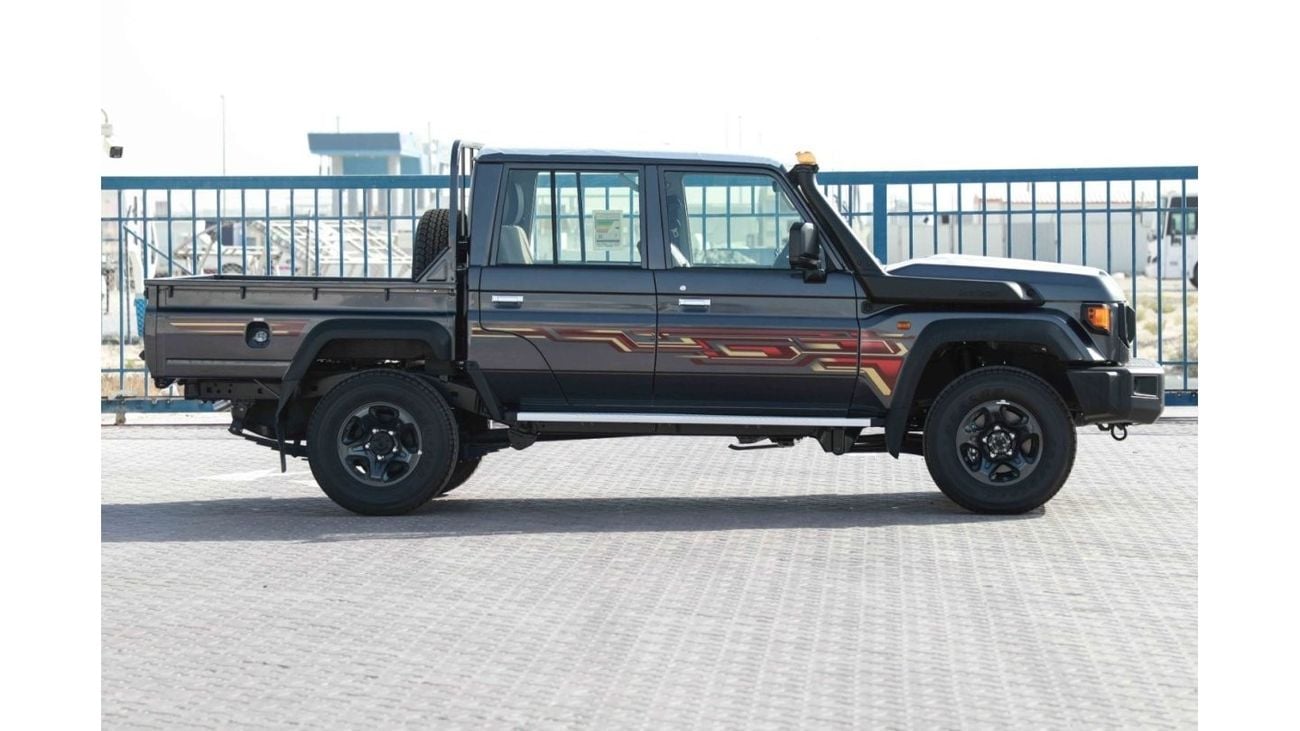 New Toyota Land Cruiser Pick Up 2024 Toyota LC79 4X4 Double Cab 4.5 V8 - Grey Mettalic inside ...