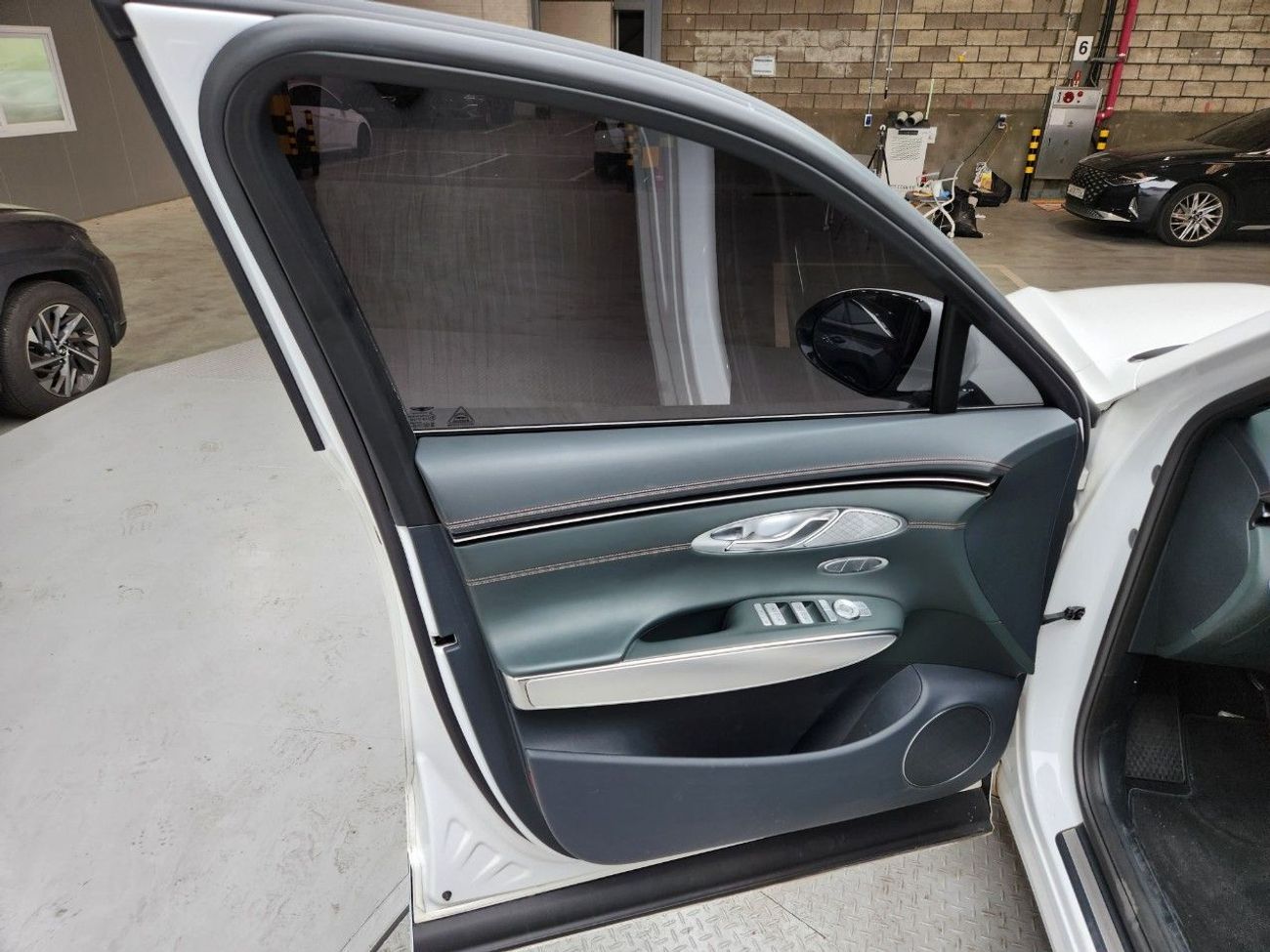 Used 2021 GENESIS GV70 2.5T 4WD 2021 for sale in Dubai - 870686