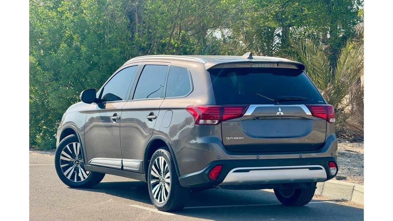 Used Mitsubishi Outlander GLX High 2020 2.4L GCC (880/-MONTHLY) 7 ...