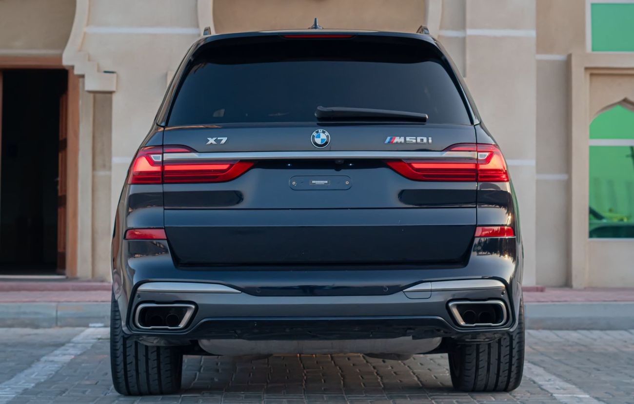 Used BMW X7 M50i 4.4L (523 HP) 2022 for sale in Dubai - 811547