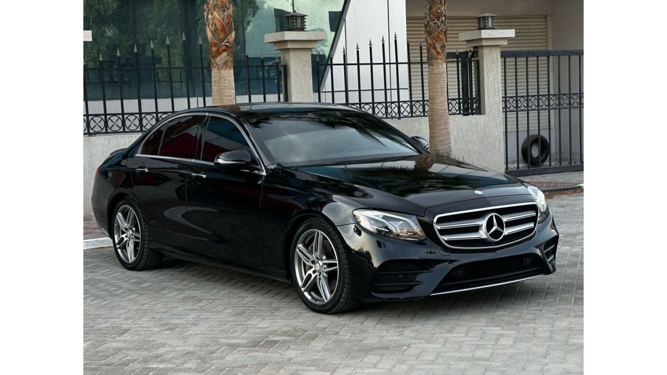 Used Mercedes-Benz E300 Std 2017 for sale in Dubai - 714621