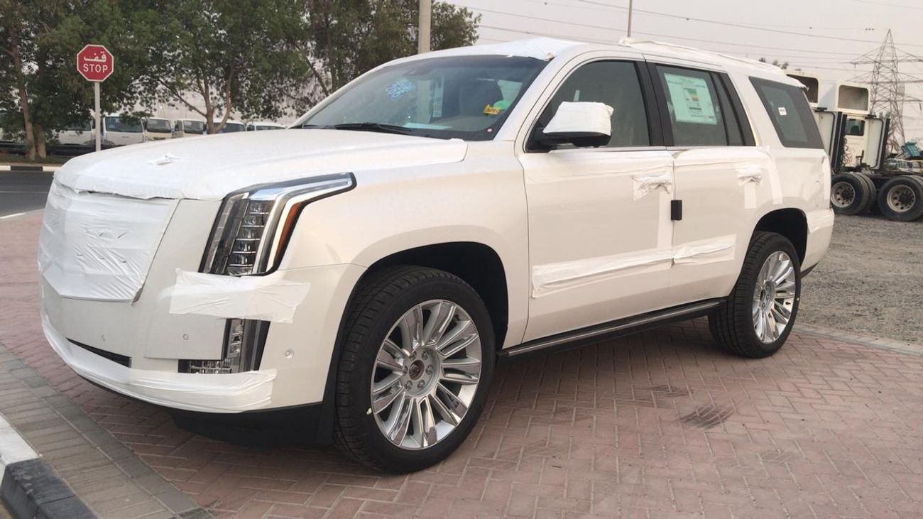 New Cadillac Escalade xl full option 2019 for sale in Dubai - 273025
