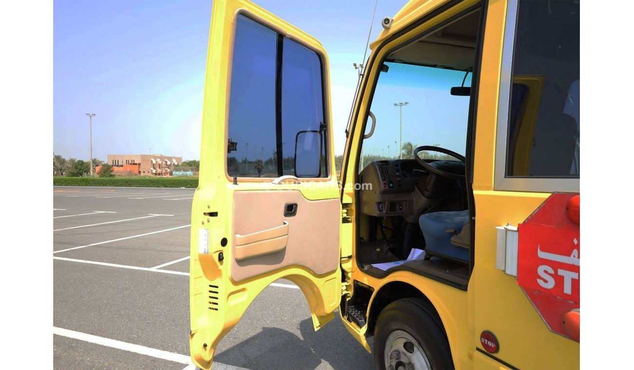 Used Mitsubishi Rosa SCHOOL BUS -DIESEL - MANUAL TRANSMISSION | GCC ...