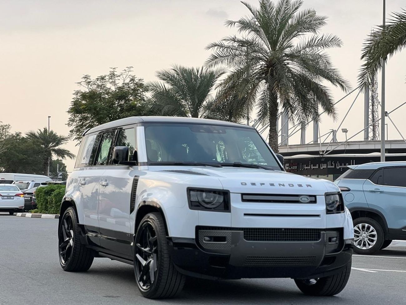 Used Land Rover Defender Edition Gulf 8 cylinder, in agency condition ...