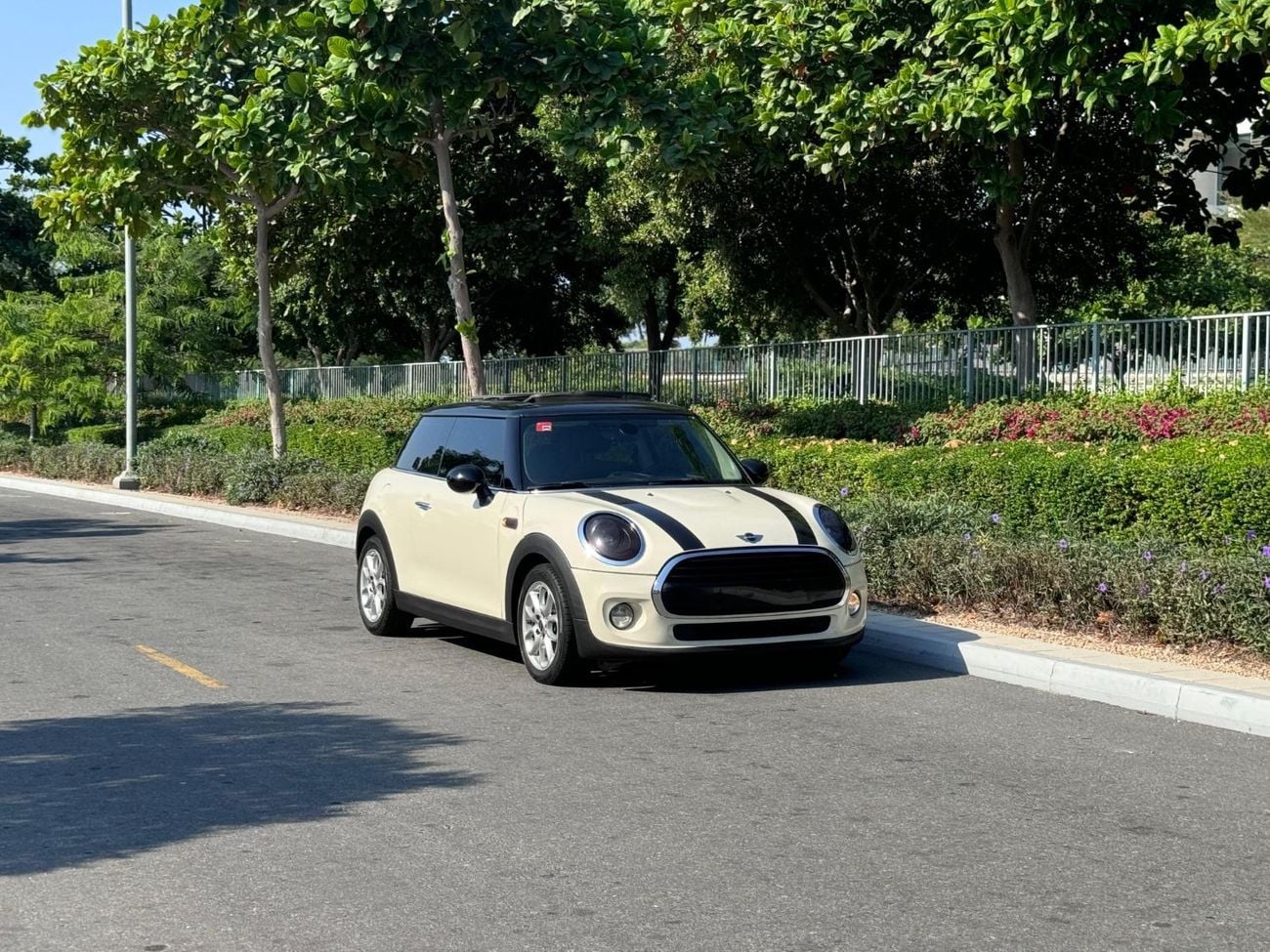 Used Mini Cooper Std 1.5L (4 Seater) 2018 for sale in Dubai - 804350