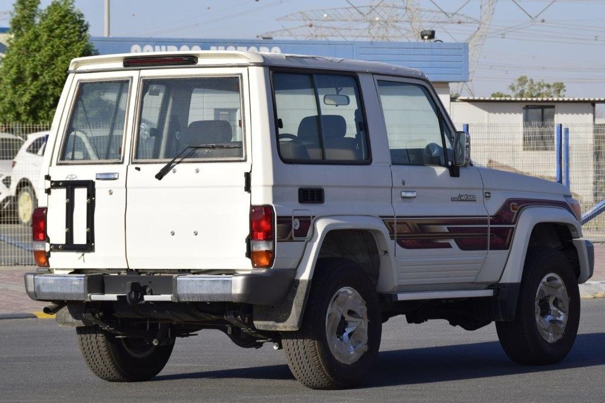 Toyota Land Cruiser 71 HARDTOP SHORT WHEEL BASE V6 4.0L PETROL for sale ...