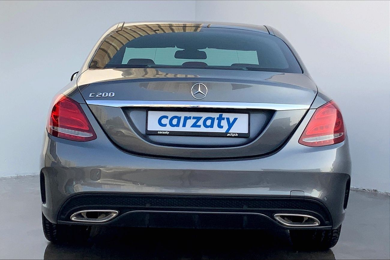 Used Mercedes-Benz C200 AMG Package 2018 for sale in Dubai - 466975