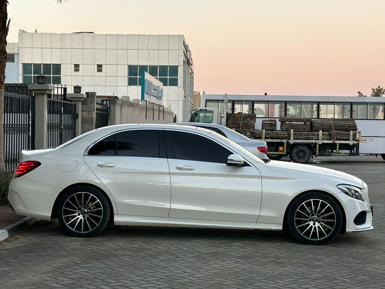 Used Mercedes-Benz C200 Elegance 2016 for sale in Dubai - 713767