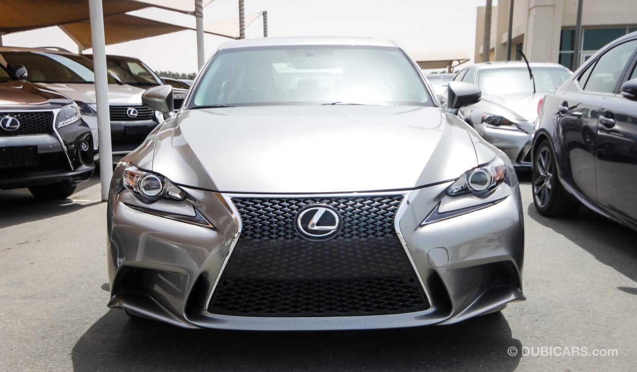 Used Lexus IS250 2014 for sale in Dubai - 155726