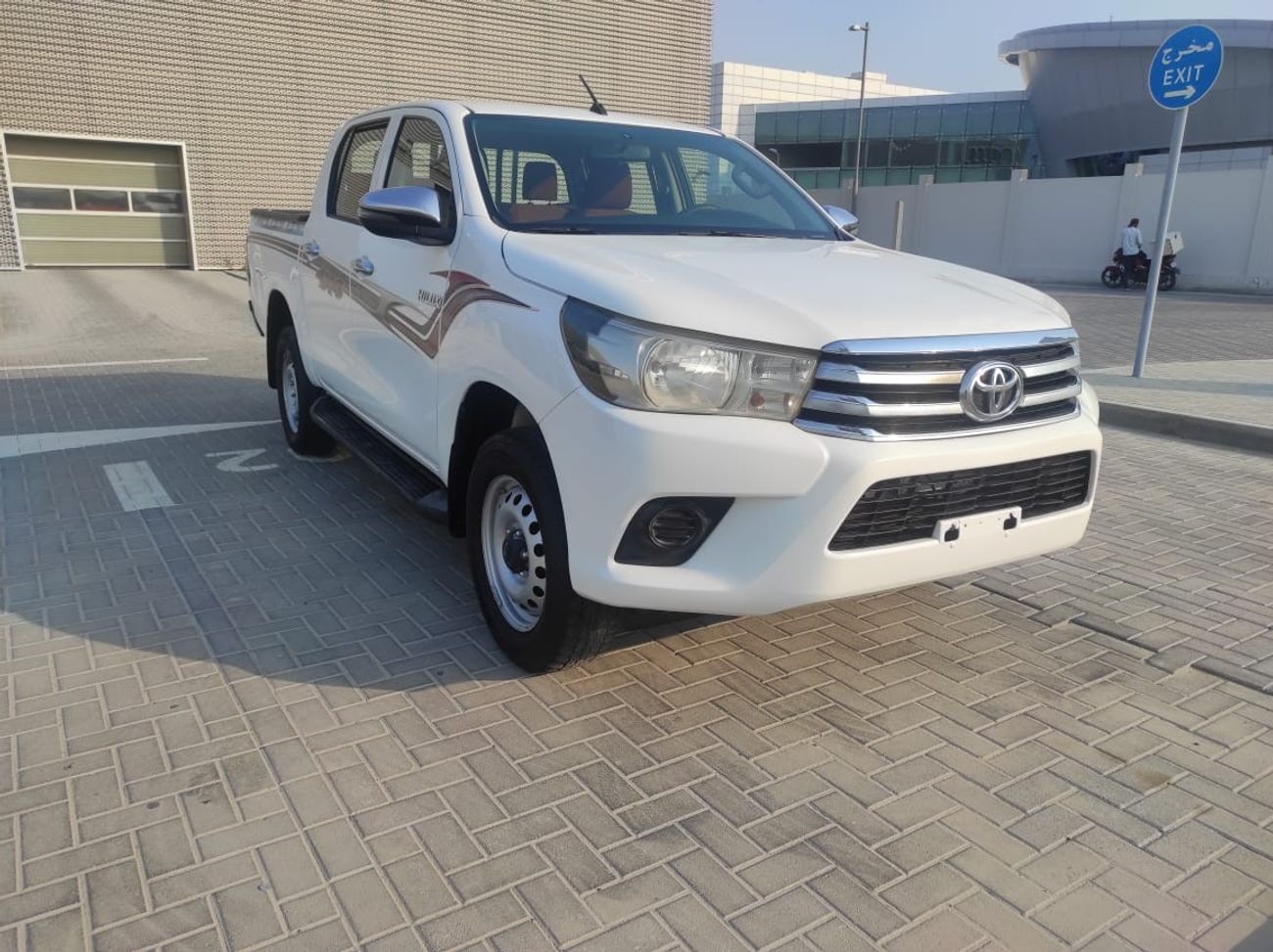 Used Toyota Hilux GLX 2020 for sale in Dubai - 775544