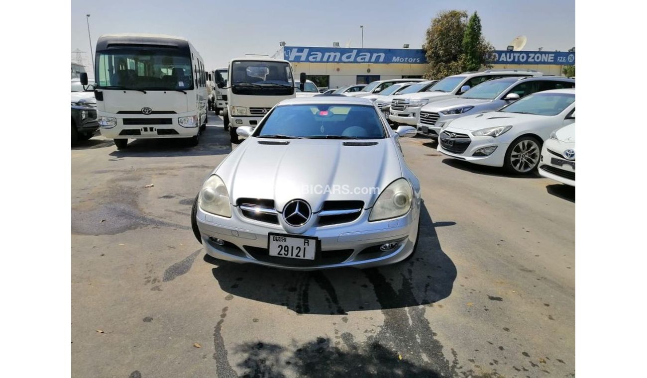 مستعملة مرسيدس بنز SLK 350 كوبيه فول ابشن 2006 للبيع في دبي - 368563