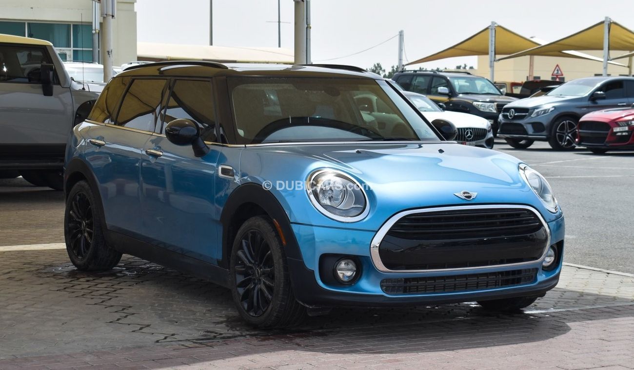 Used Mini Cooper Clubman 2018 for sale in Sharjah - 724892