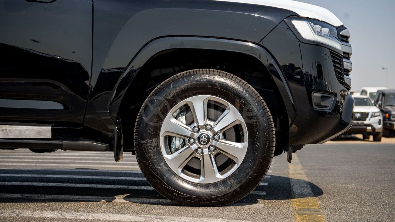 New Toyota Land Cruiser LC300 VX 3.3L DIESEL: SUNROOF, LEATHER SEATS, WIRELESS CHARGER (RHD ...