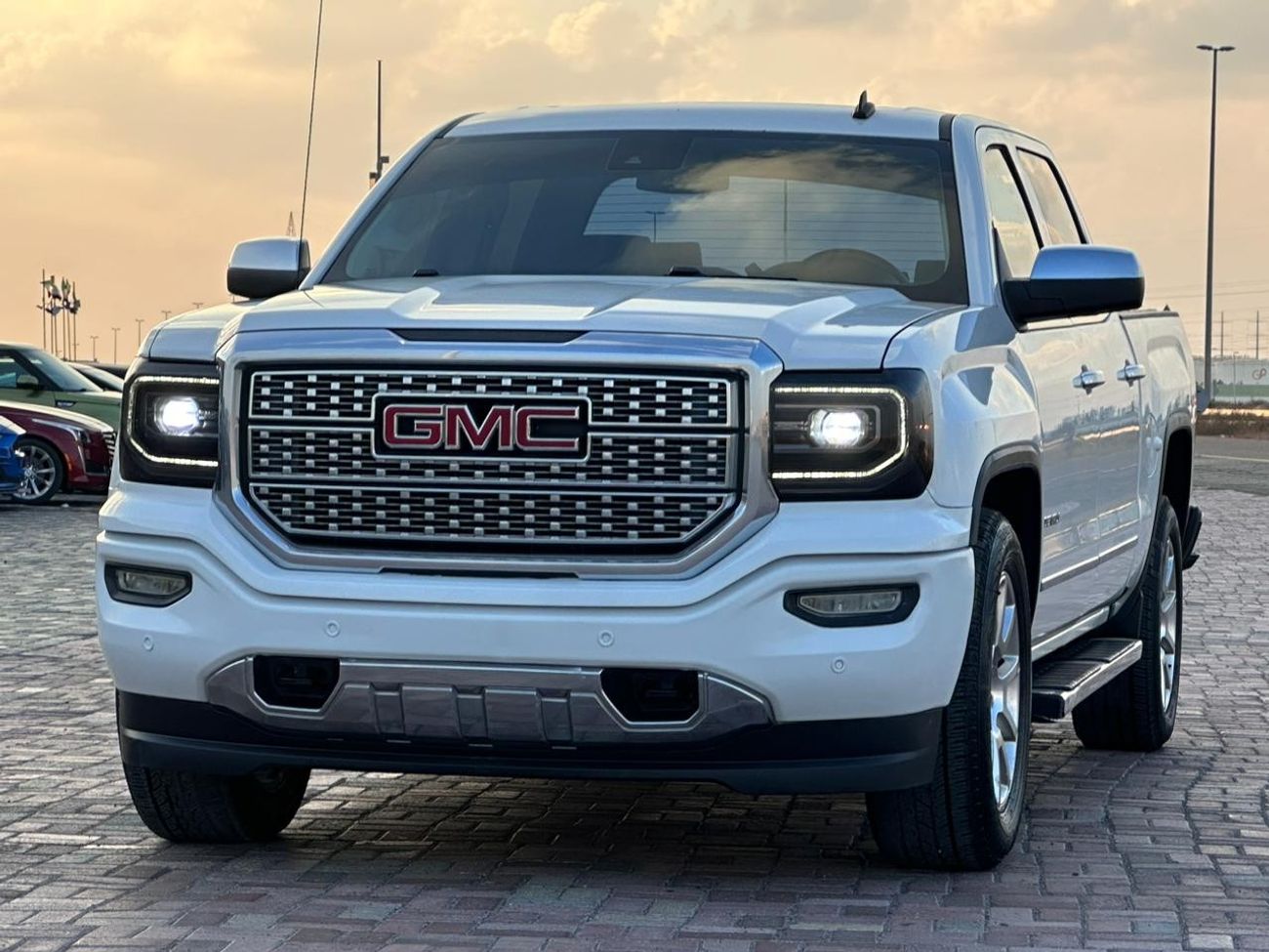 Used GMC Sierra 1500 Denali 2016 for sale in Dubai - 700067