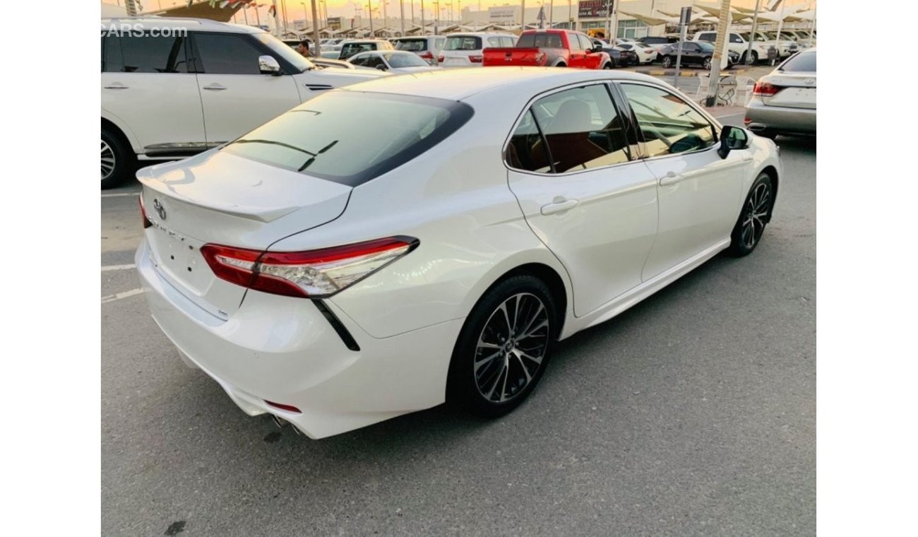 Used Toyota Camry Sport 2019 for sale in Sharjah - 578652