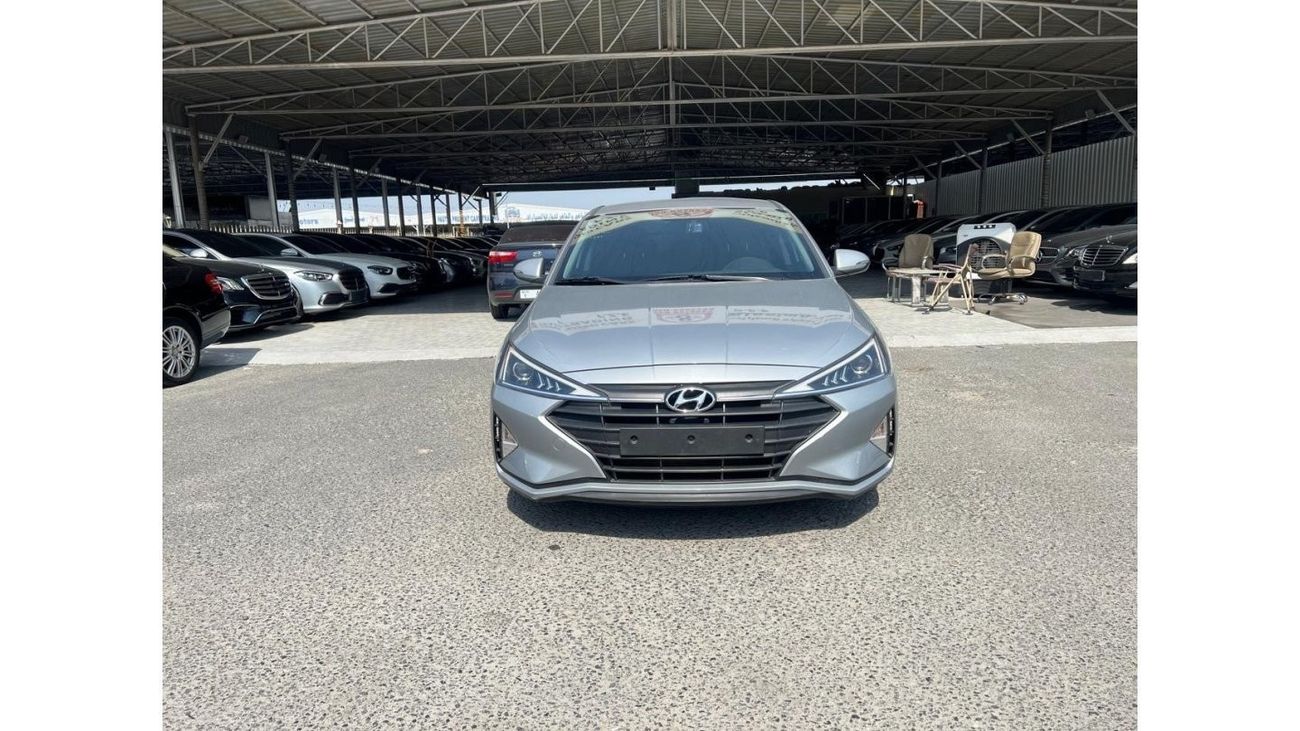 Used Hyundai Avante 2020 for sale in Dubai - 777444