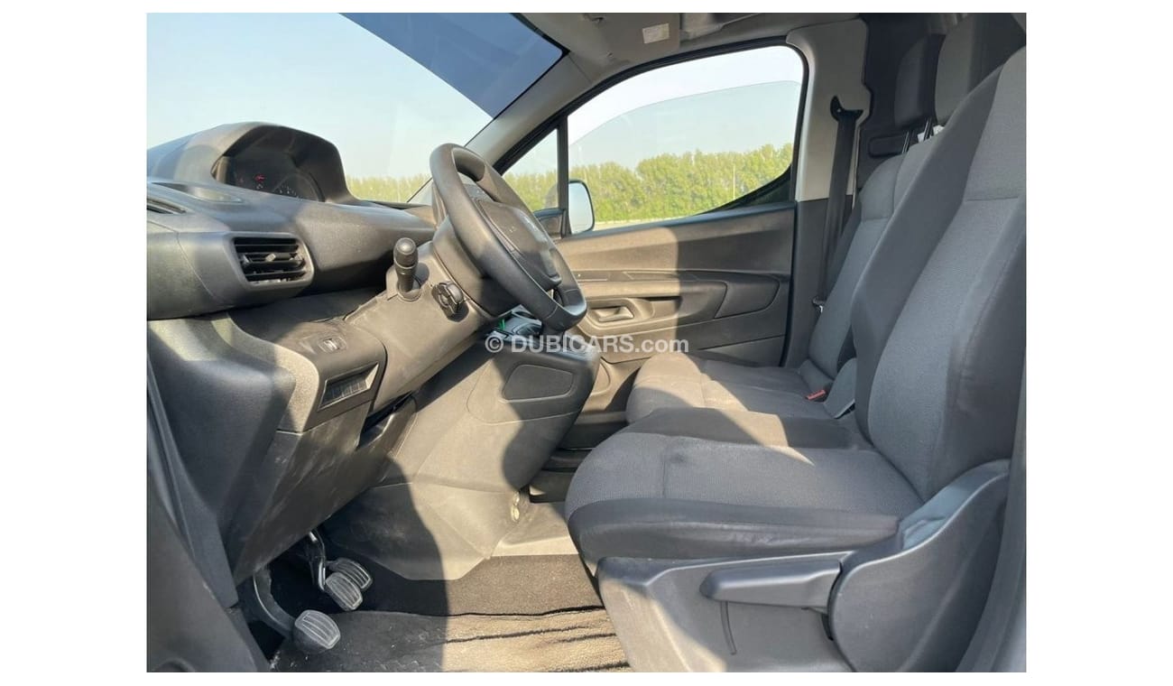 Used Peugeot Partner 2020 I Van I Ref#387 2020 for sale in Sharjah - 633562
