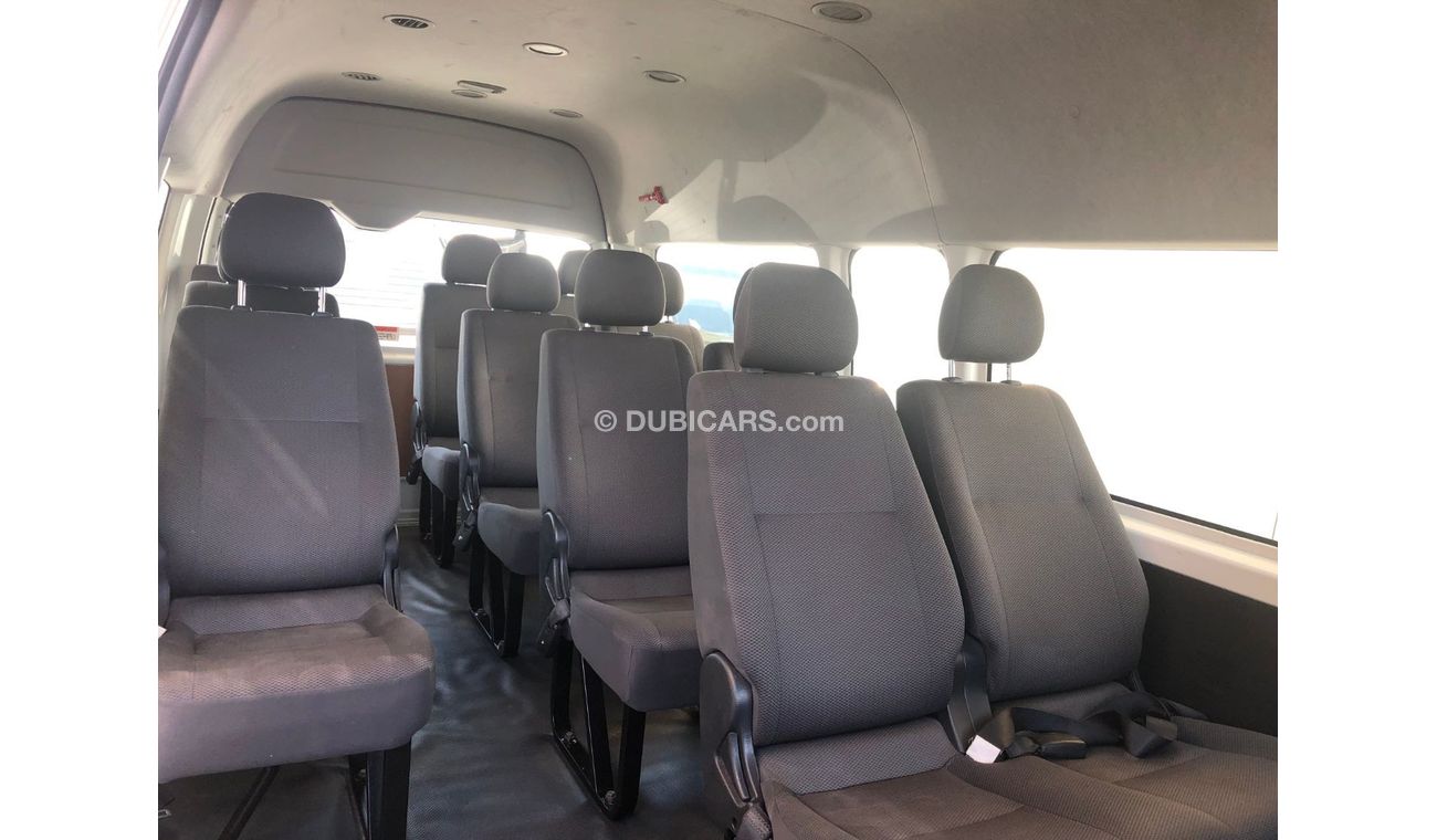 Used Toyota Hiace Highroof Bus 15 seater, model:2017. Excellent ...