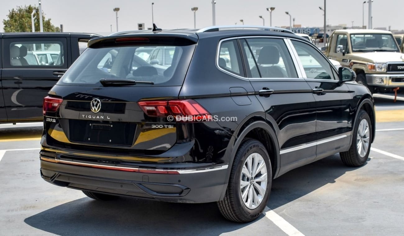 New VOLKSWAGEN TIGUAN 300 TSI 2WD | 2024 2024 for sale in Dubai - 753882